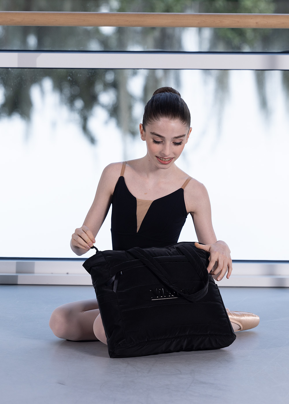 Medium tote bag with zipper (BC002BAN) | Nikolay® - official online ...